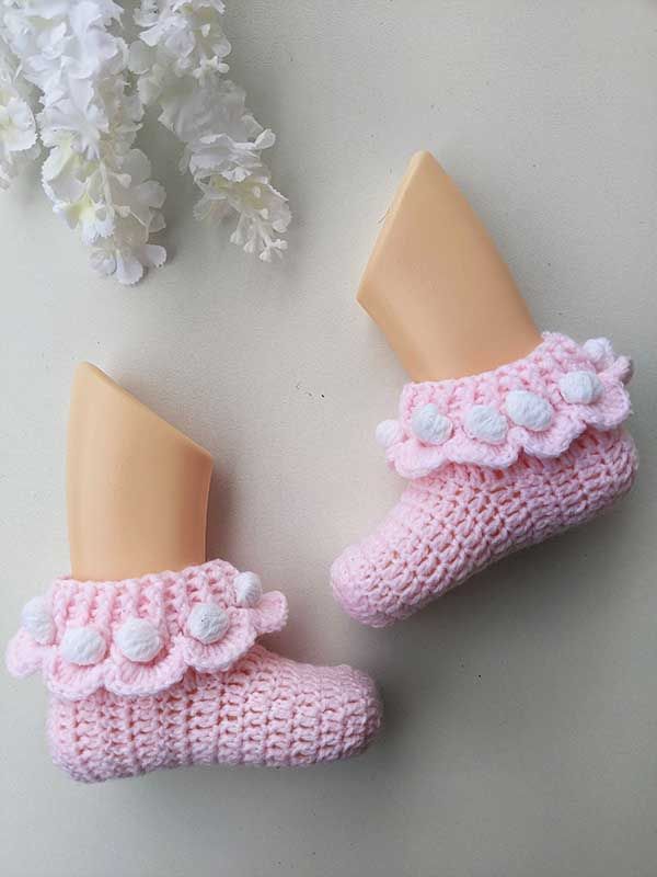Crochet Newborn Baby Ruffle Socks — DIY Instructions